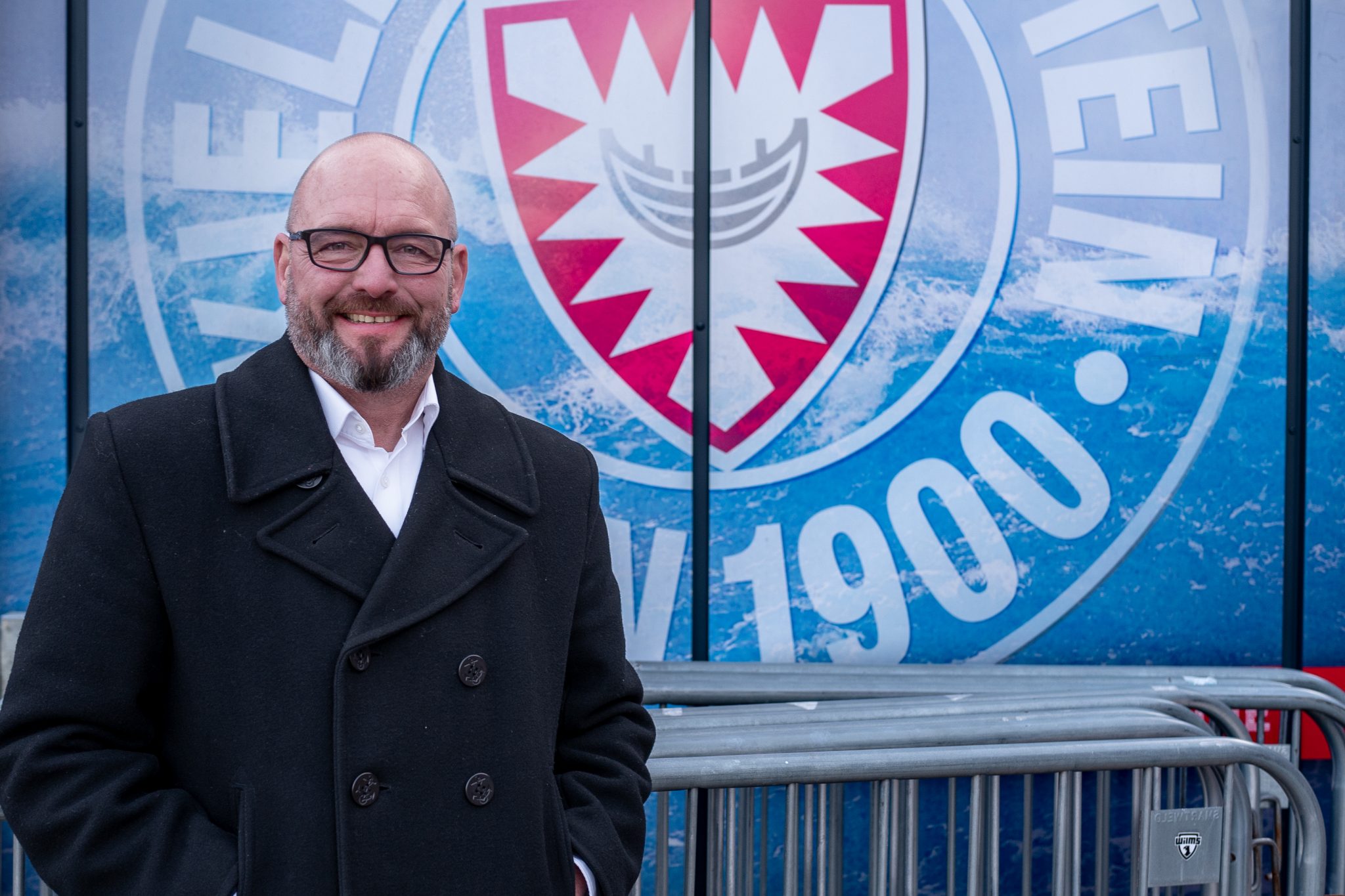 Ulf Daude: “Der Name ist Programm: Holstein-Stadion bleibt!” › SPD in Kiel